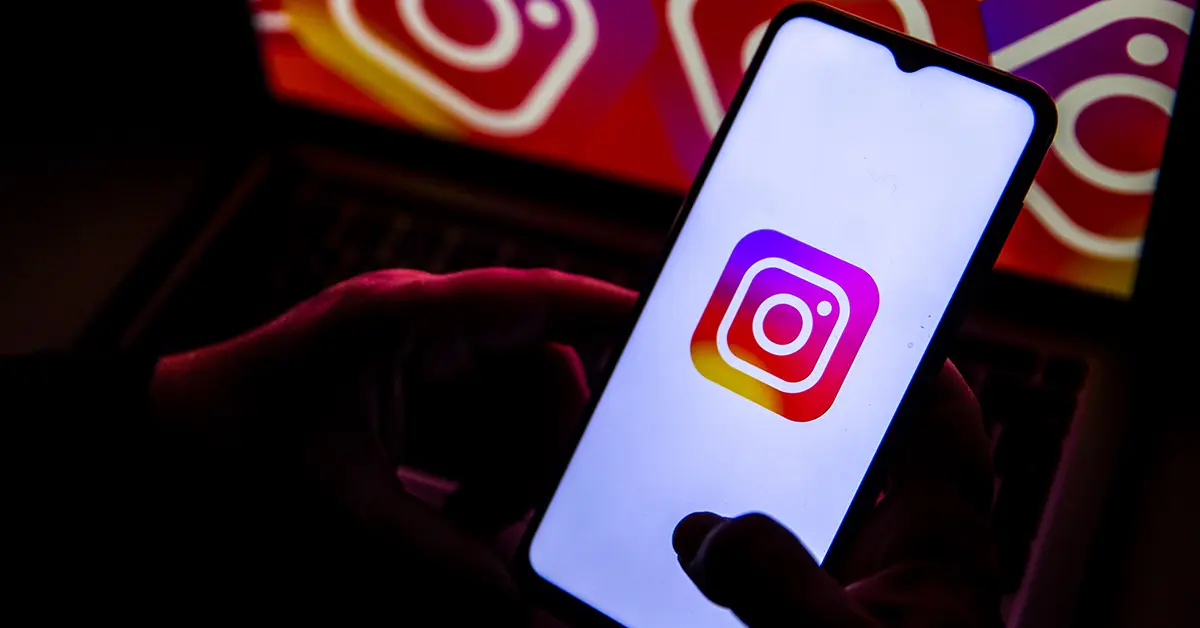 Exploring message ephemerality in an infinitely expanding multiverse ...